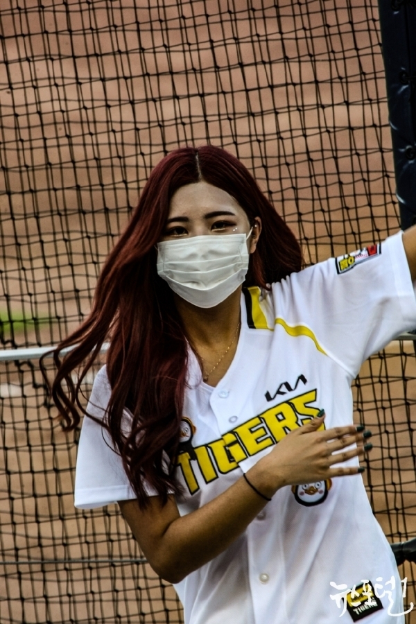 [포토]2021 MY CAR KBO리그 8월 22일 기아챔피언스필드에서기아타이거즈치어리더이이슬